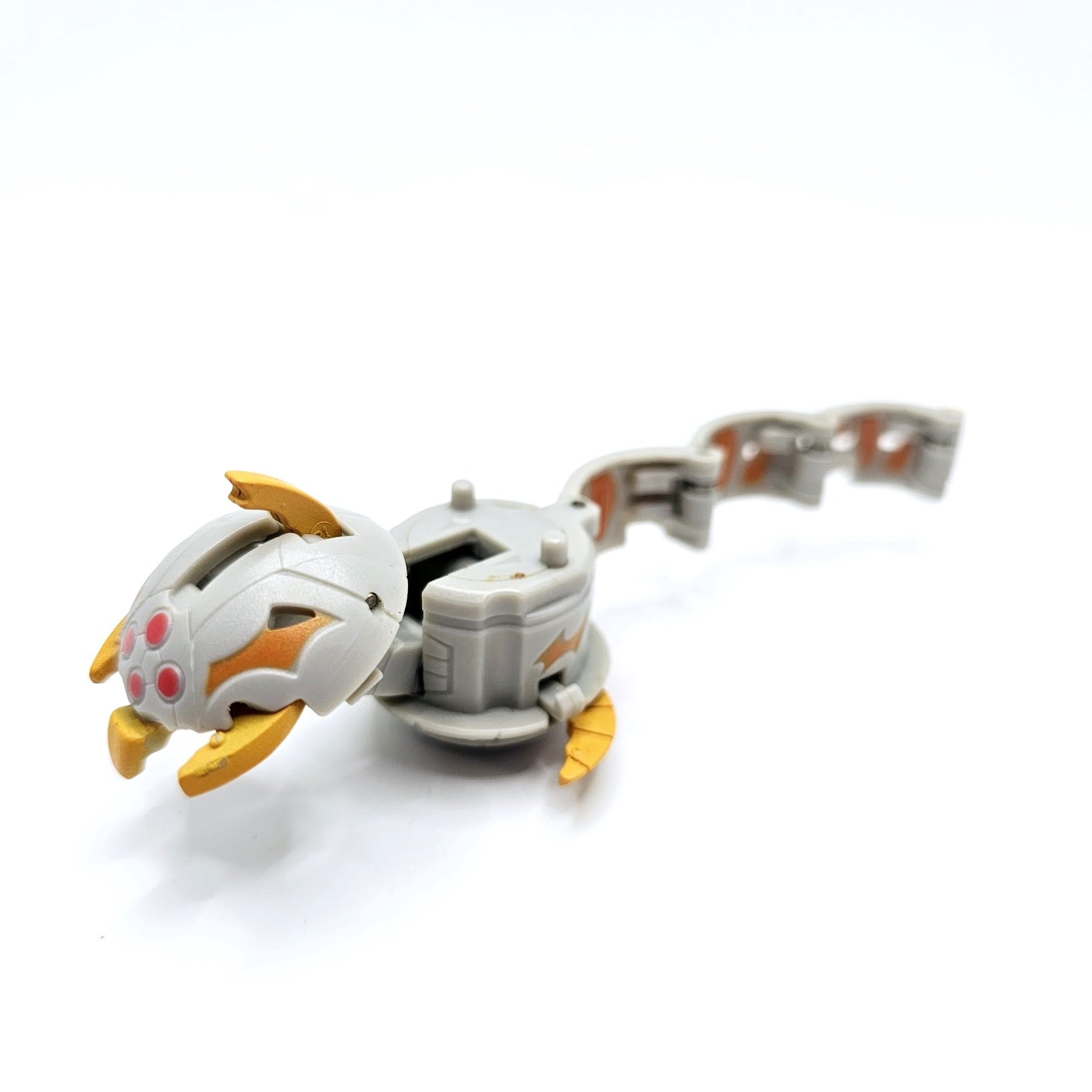 Haos Luxtor Sakura Bakugan